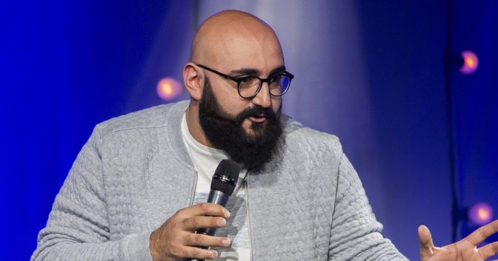 Ali Jahangiri - Juonnot, roastaukset ja stand up